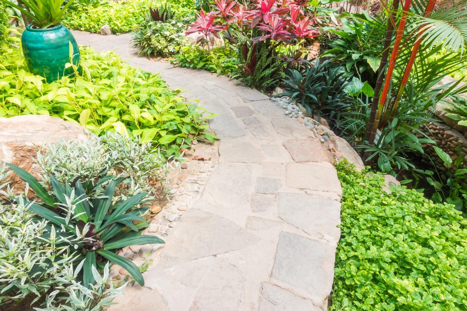 10 Ideas for Landscape Stepping Stones - Oasis Landscapes & Irrigation
